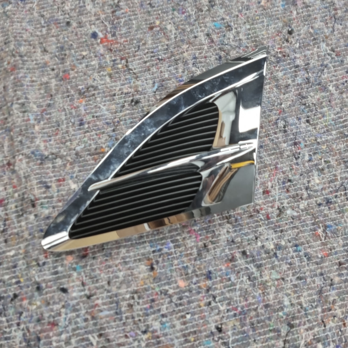 BENTLEY CONTINENTAL GT 2018 RIGHT SIDE GRILL WING FENDER TRIM VENT 3SD ...