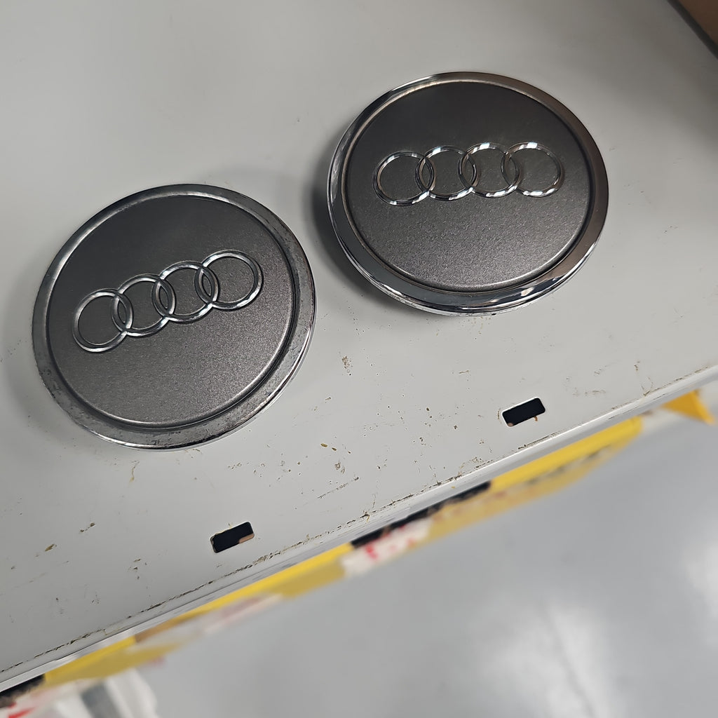 AUDI CENTER CAP 4B0601170A – ApexSpares