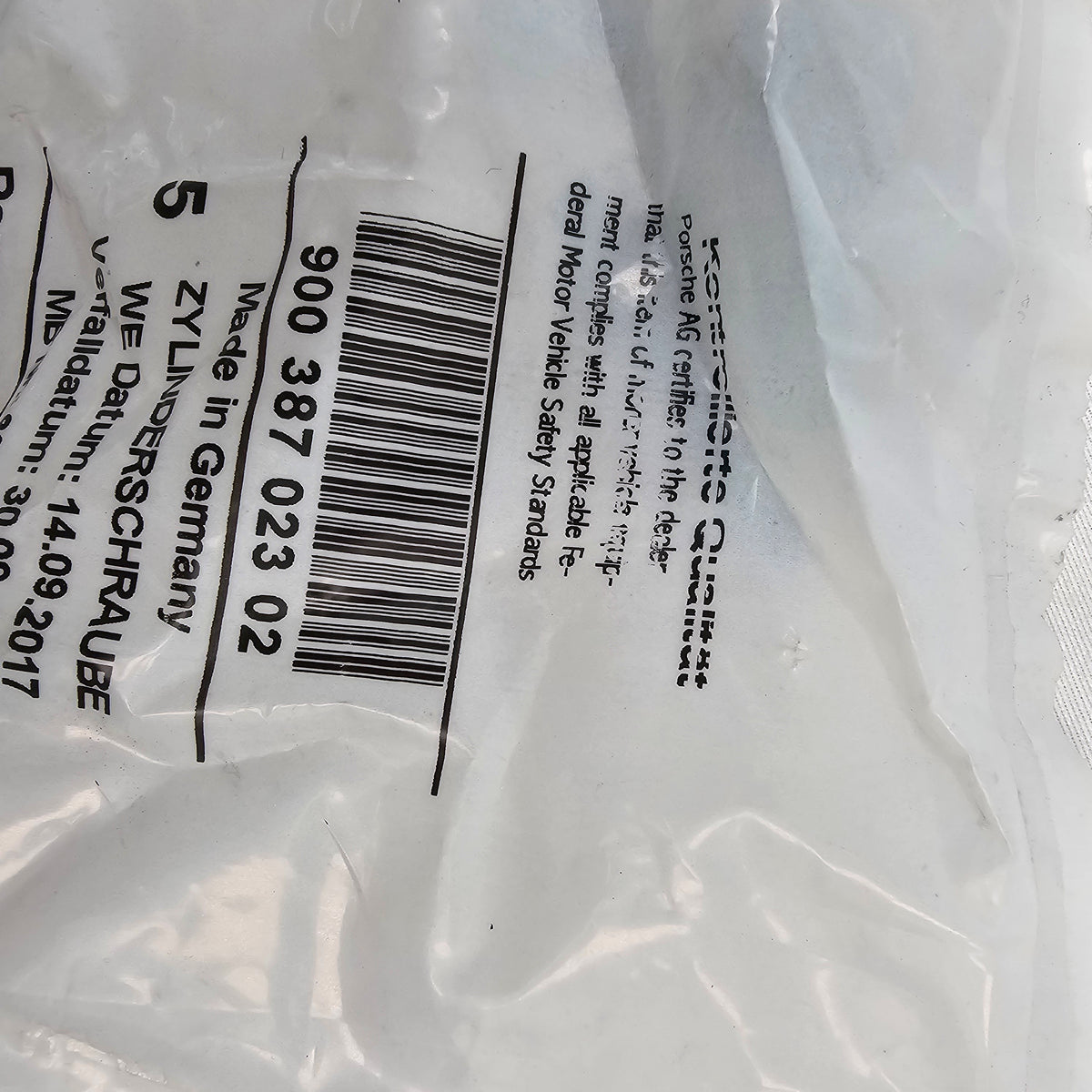 PORSCHE SCREW, CHEESE HD 90038702302 – ApexSpares